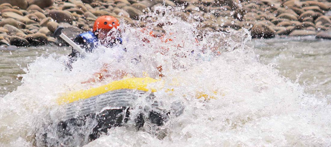 KIULU WHITE WATER RAFTING (GRADE I-II) | Borneo Calling